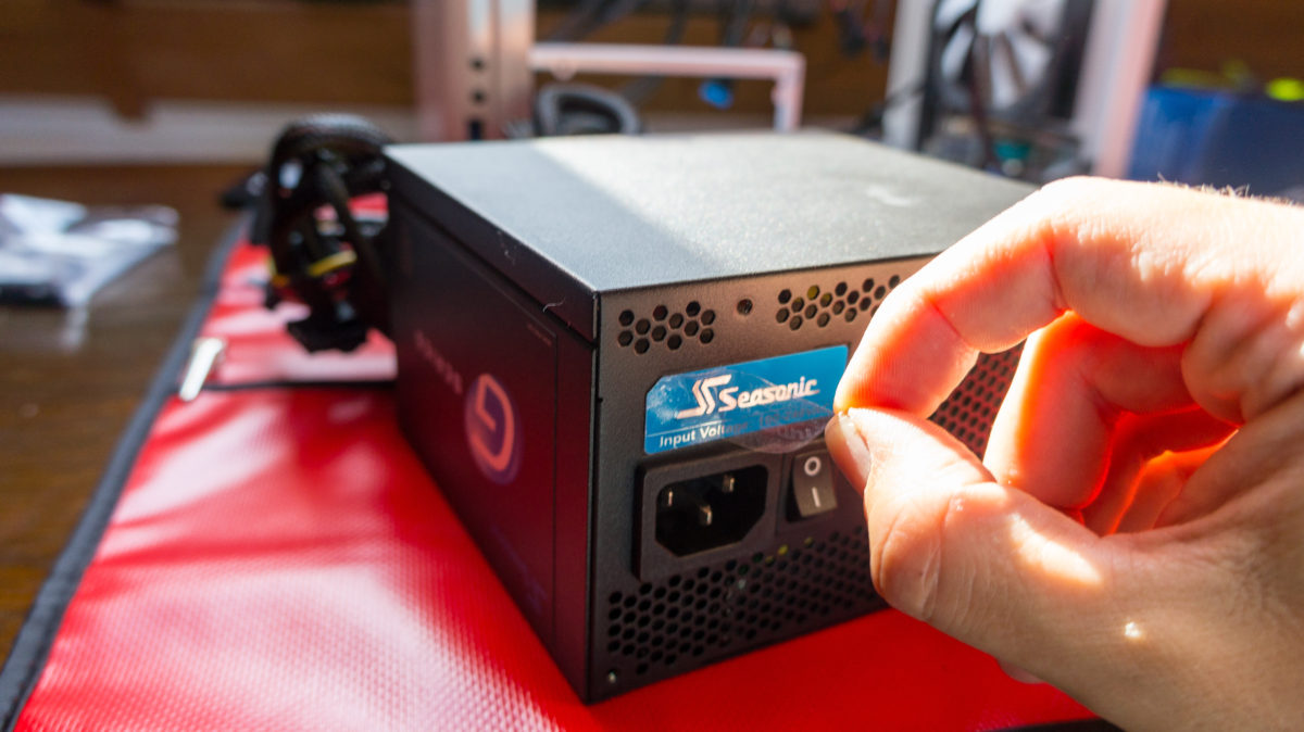 DIY NAS Freenas Server - Build your own NAS with Freenas