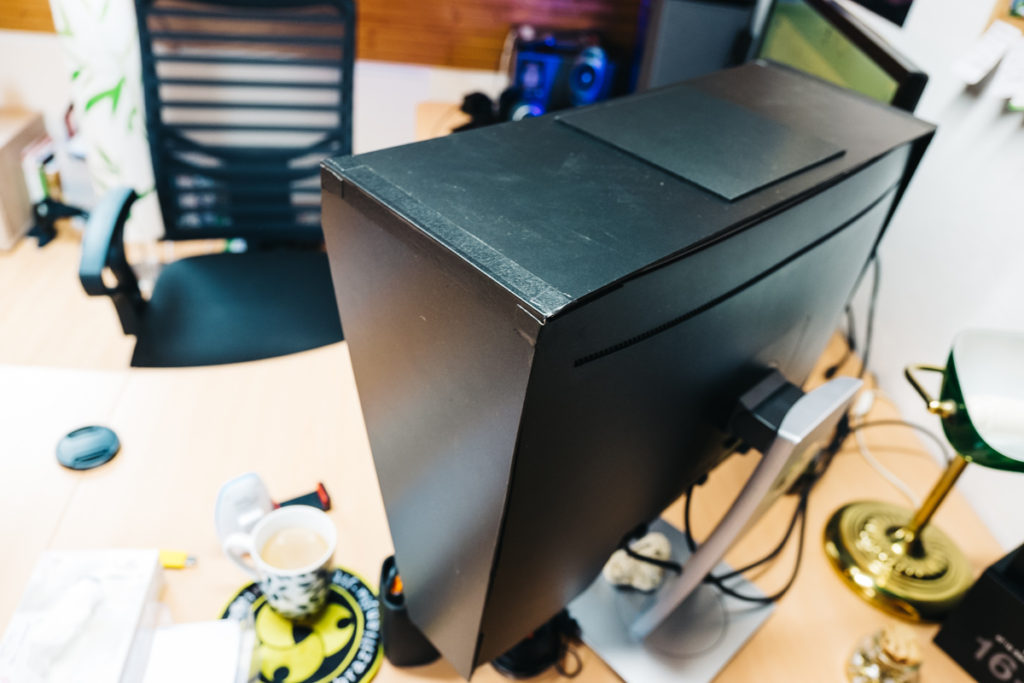 Build your own DIY Monitor Hood for less than 12$!