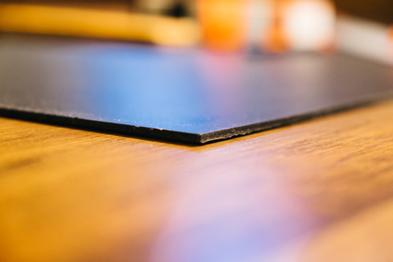 Build your own DIY Monitor Hood for less than 12$!